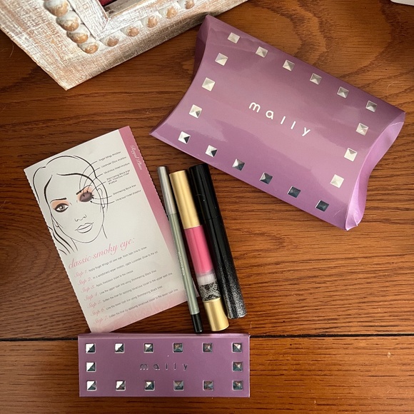 Mally Beauty | Makeup | New Mally Beauty 4 Pc Set With Gift Box | Poshmark